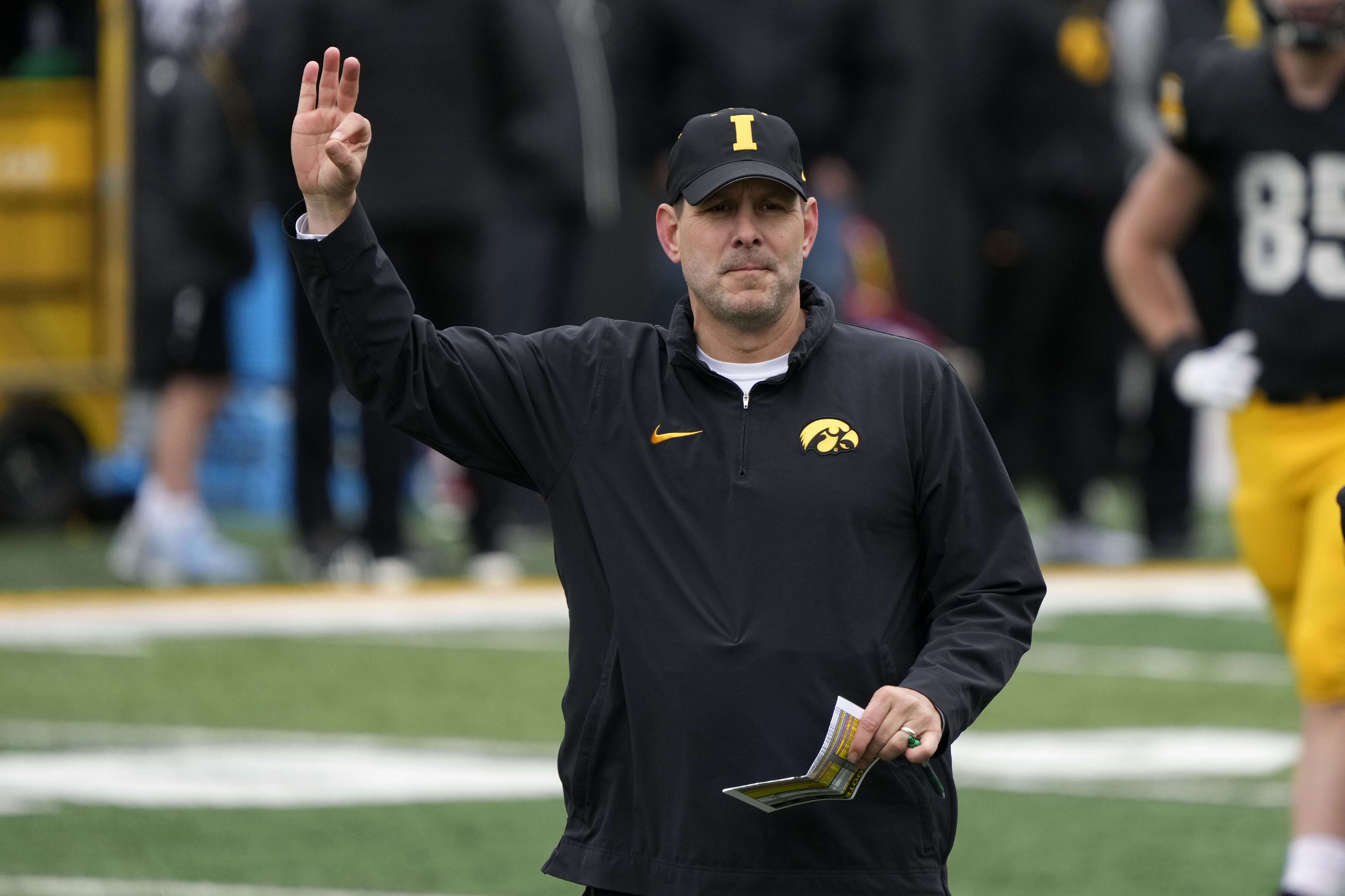 QB Cade McNamara says he’s 100% healthy and ready to be back with Iowa ...