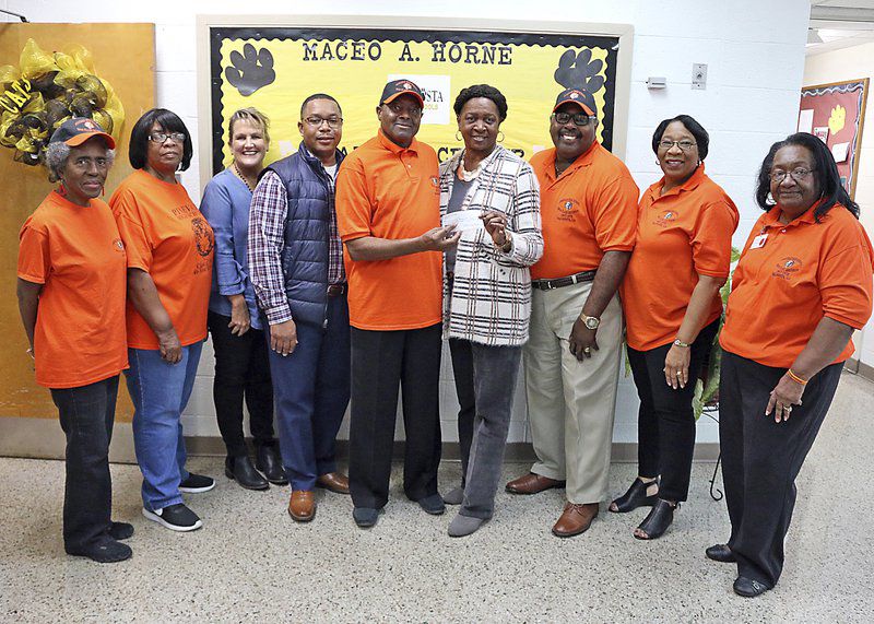 Pinevale alums, Walmart give back - Valdosta Daily Times | Valdosta ...