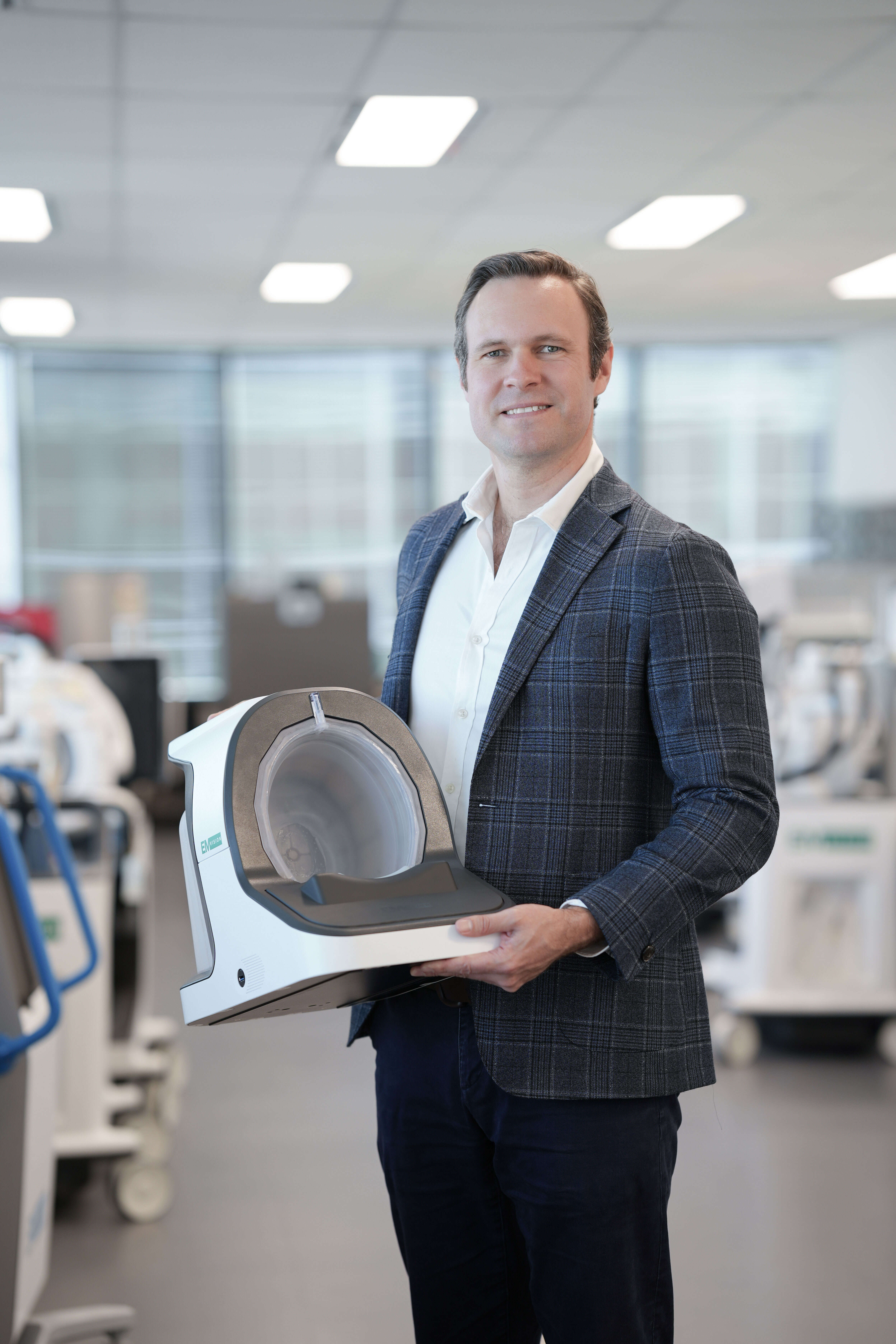 Australian Medtech EMVision Unveils Backpack-Sized Brain Scanner to ...