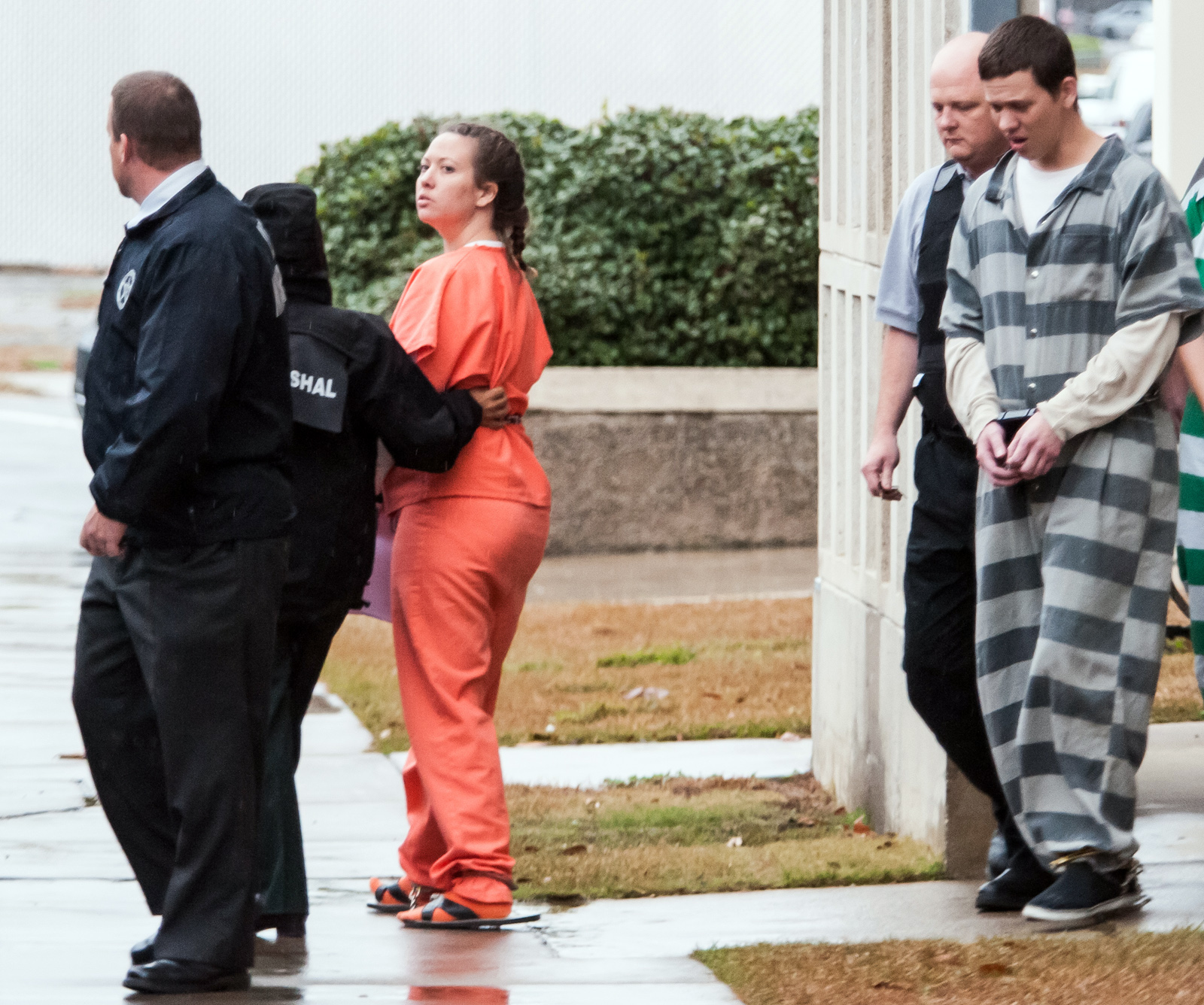 Fugitive siblings sentenced | Valdosta Daily Times