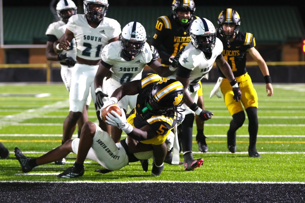 Fennell scores 3 TDs to lead ‘Cats past Comets | Valdosta Daily Times