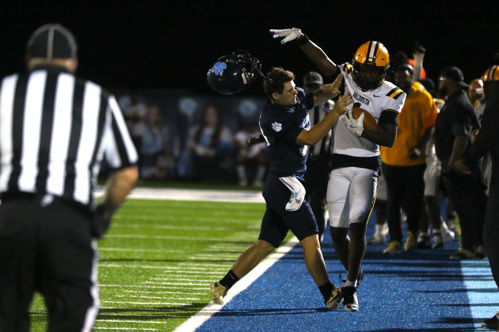 Fennell, Foster combine for 8 TDs in Valdosta’s rout of Camden ...