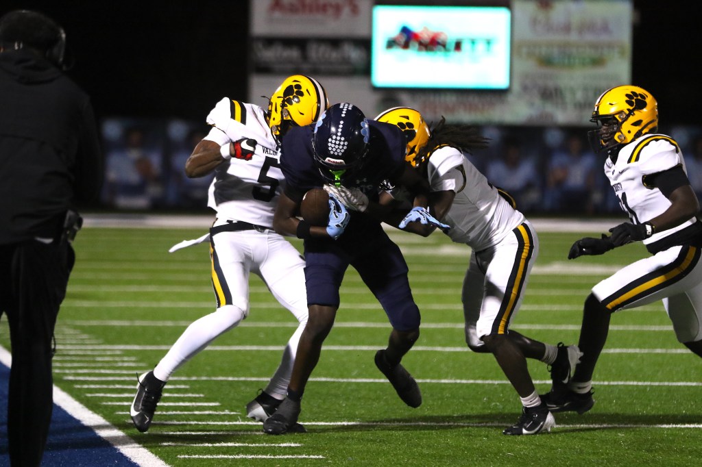 Fennell, Foster combine for 8 TDs in Valdosta’s rout of Camden ...