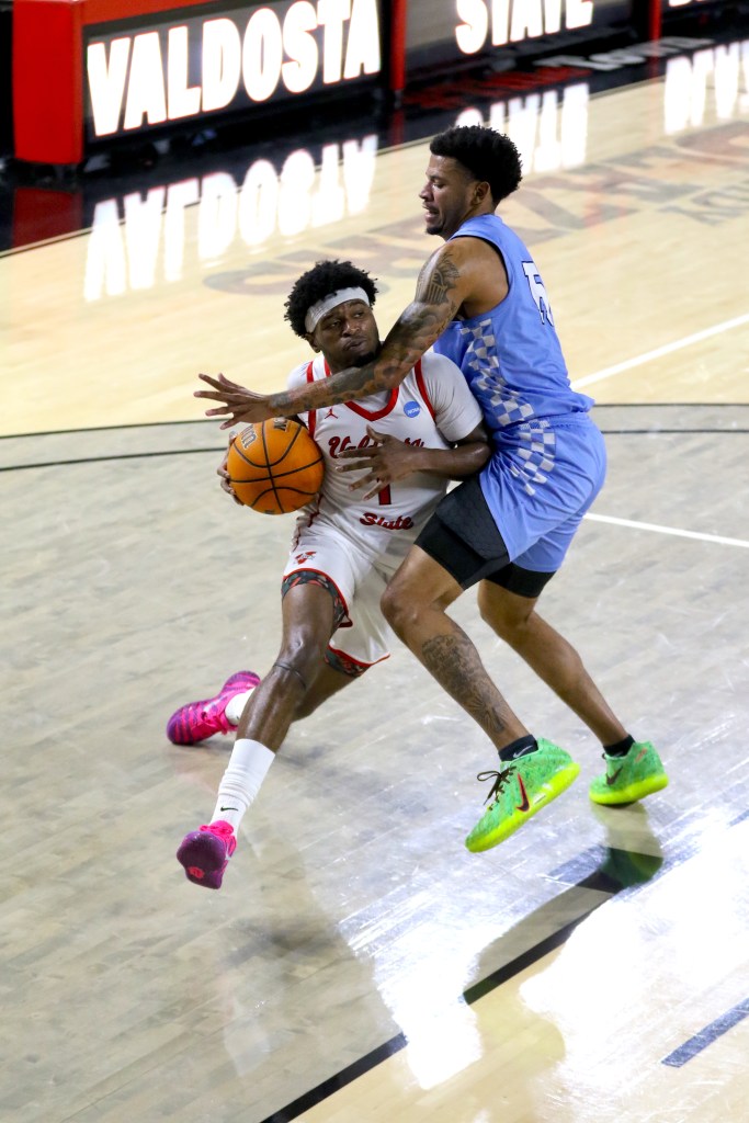 Blazers no match for sharpshooting Choctaws Friday | Valdosta Daily Times